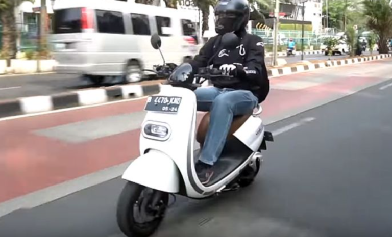 Motor Listrik: 5 Merek Terbaik Harga Terjangkau 2025